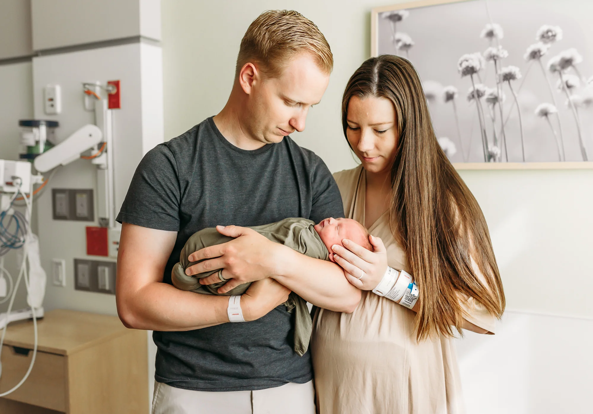 What To Pack In Your Hospital Bag For Having A Baby. | Charis Elisabeth ...